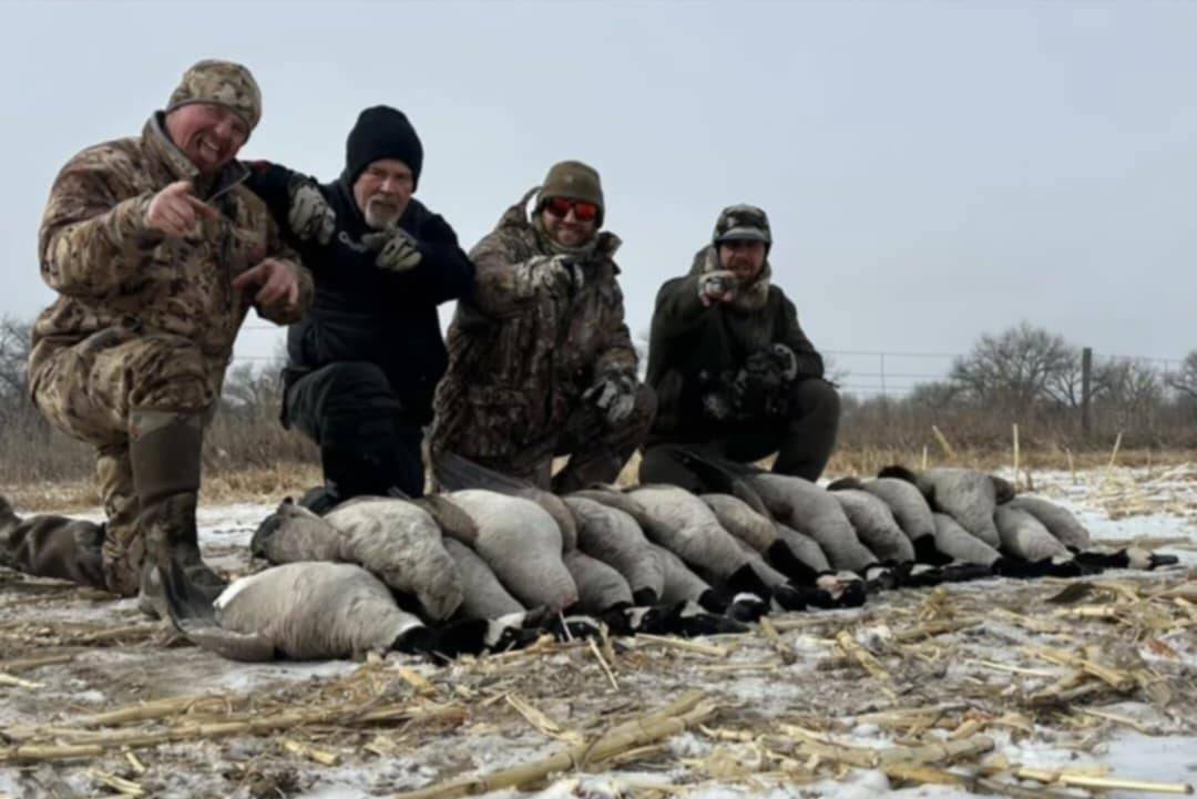 Welcome to Fowl Habits-Premier Waterfowl Hunting